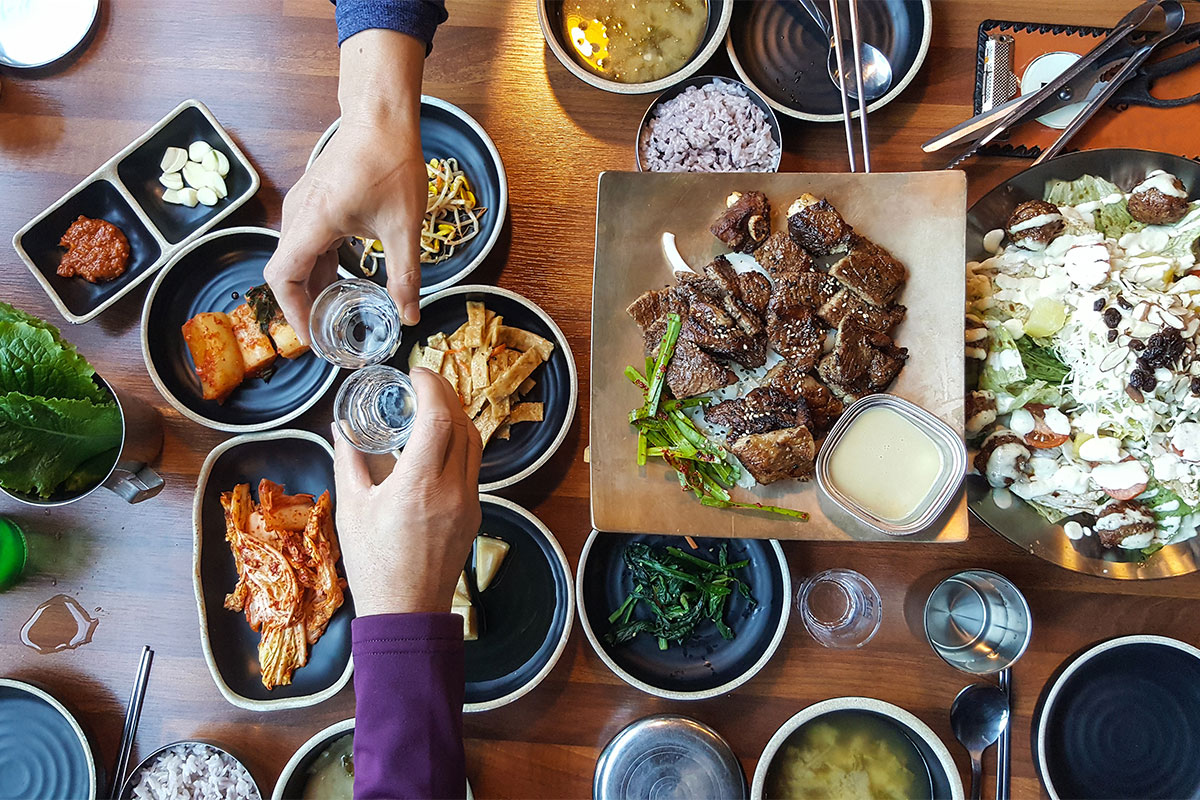 Top 3 Alcoholic Drinks Koreans Love And What To Eat With Them – Geonbae